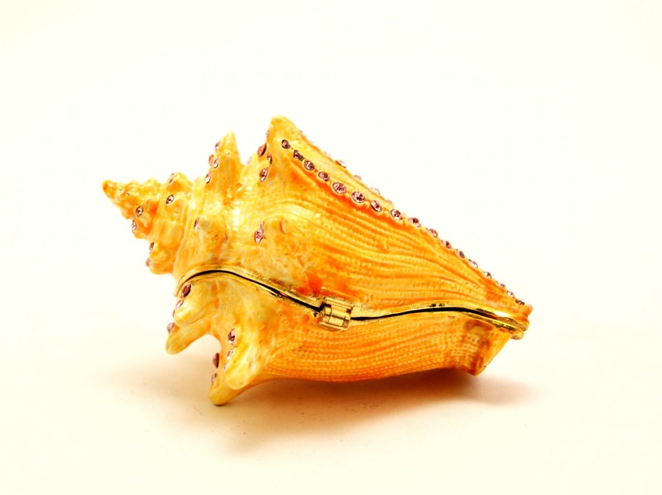 Conch Shell By Ciel Collectables. Hand Crafted with Swarovski Crystals ...