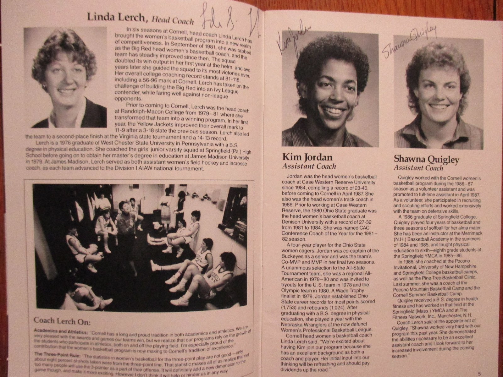 1987 Cornell Womens Basketball Guide(Sign-LINDA LERCH/KIM JORDAN/PATTI ...