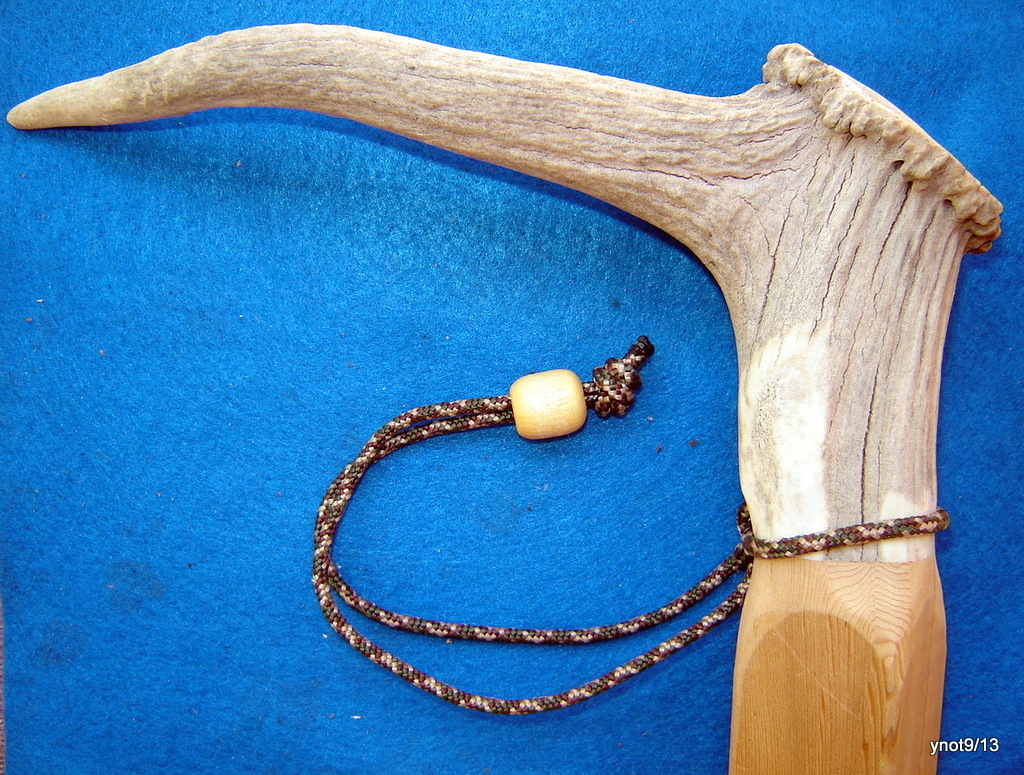 hefty Western-Red-Cedar Deer Antler BIG-MAN CANE/walking stick square ...