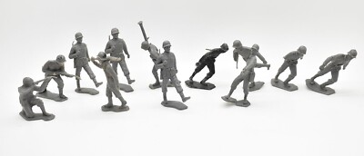 Marx WWII Gray German Soldiers Plastic Army Men Soldiers 12 Figures 8 ...