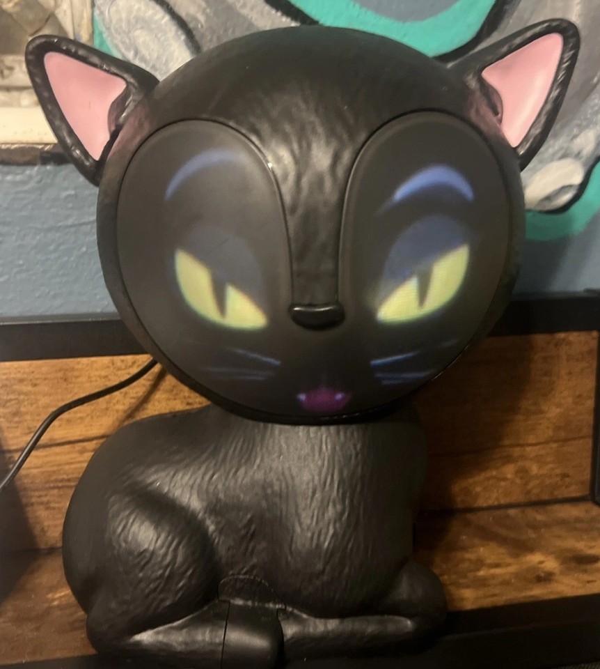 Animat3D Eek the Cat Animated Halloween Talking Animatronic Decoration ...