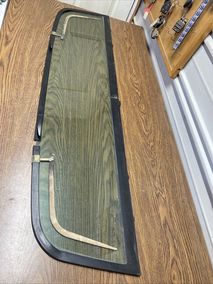 2013 Cadillac Escalade EXT / Avalanche Rear Back Heated Glass Window ...