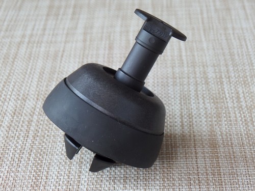 1X Jacking Point Plug For W124 208 209 210 211 220 A0019979586 | eBay