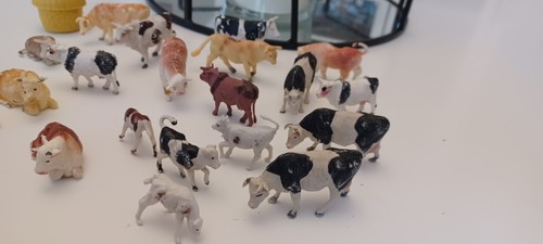 1970's Bundle Of Unbranded Plastic Farm Cattle Made in Hong Kong ...