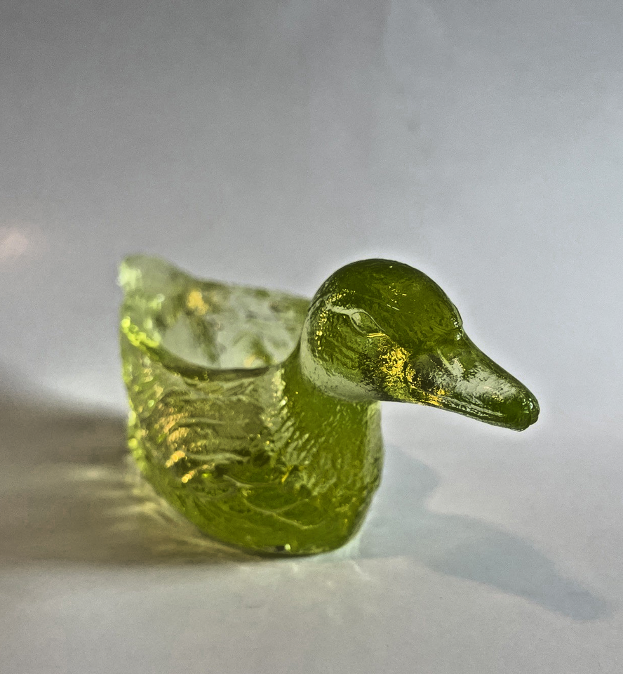 VTG Vaseline GREEN Uranium DUCK Glass Westmoreland Open Salt Cellar ...