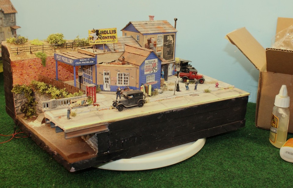 FOS SCALE MODELS, HOLLIS PEST CONTROL. HO SCALE BUILT LIGHTED | eBay