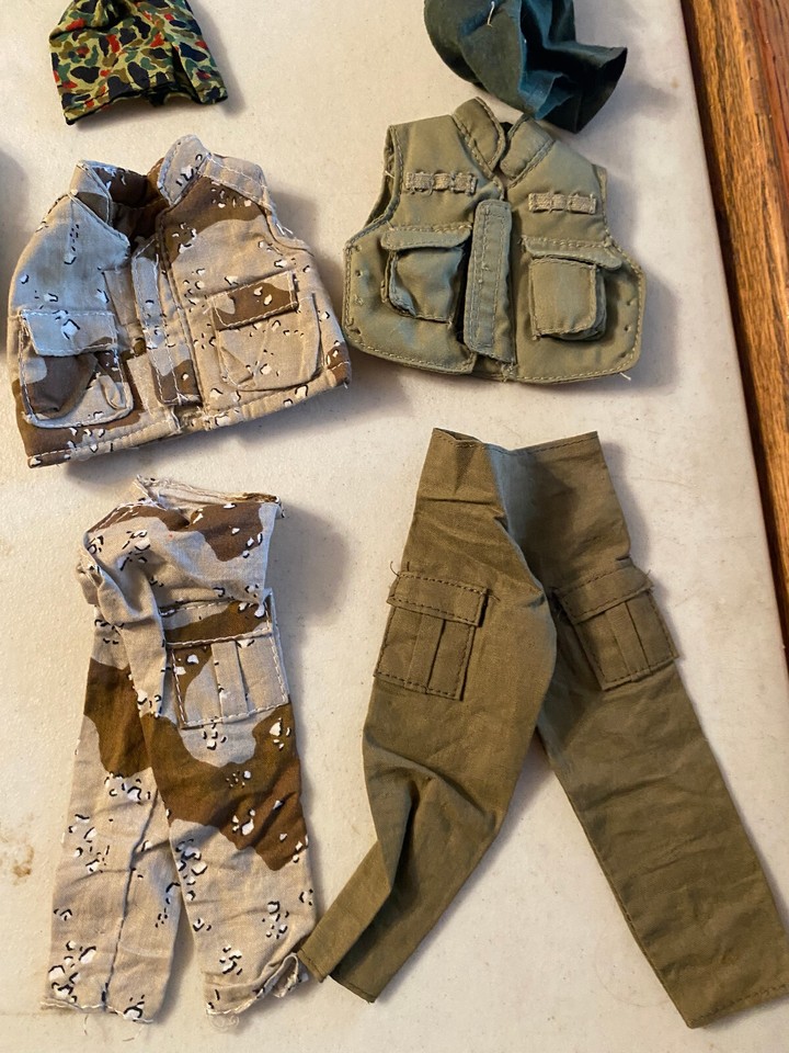 Vintage GI Joe 12 Inch Figure Lot (6) Clothes Uniforms Weapons Guns ...