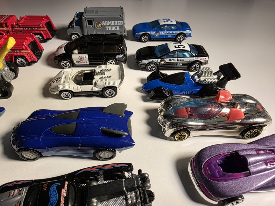 Vintage Hot Wheels Matchbox Lot Of 17 Cars - 80s & 90s Cobra Batman ...
