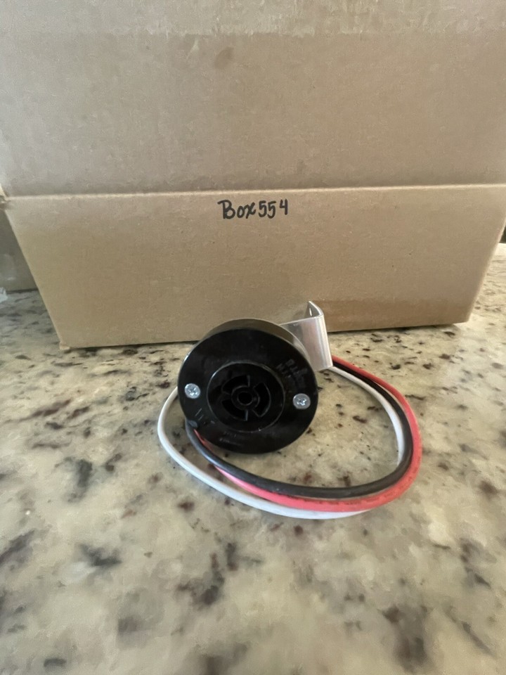 Intermatic K122 Photo Control Receptacle With Bracket | eBay