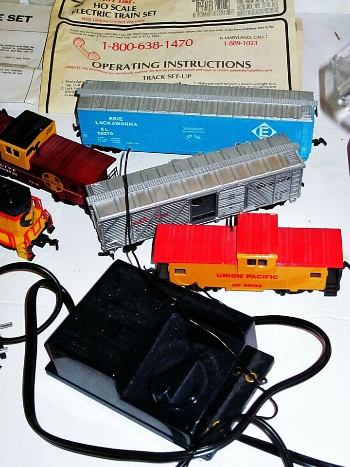 Vintage HO TRAIN SET engine/9-cars/Transformer/Signs/People/Instruct | eBay
