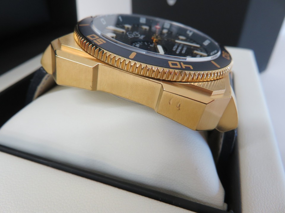 GV2 by Gevril Men 4555 XO Submarine Swiss Made Automatic Date Gold IP ...