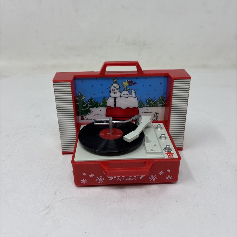 Peanuts Gang Animated Centerpiece Record Player Plays Linus And Lucy ...
