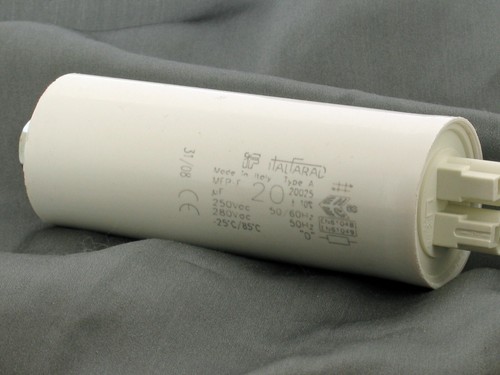 Ital Farad 240v 20 µF Mains Capacitor 20025 | eBay UK