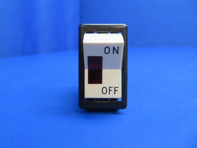 Piper Aircraft Mag Switch Serviceable 24 V Illuminated 487958 for sale ...