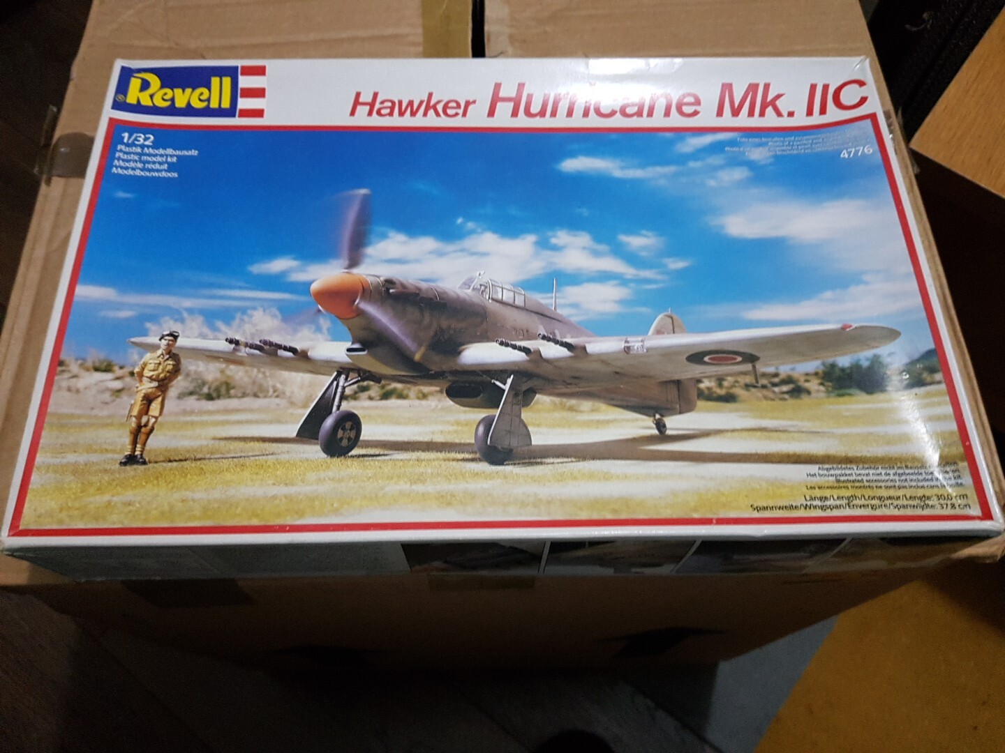 Revell Hawker Hurricane Mk. IIC 1988 1:32 Model 4776 | eBay UK