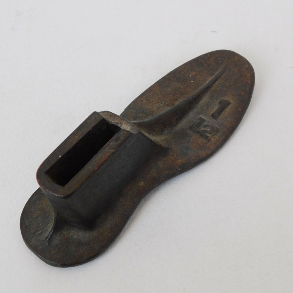 Antique Cobbler Child 1 1/2 Shoe Form Cast Iron Cottagecore Decoration ...