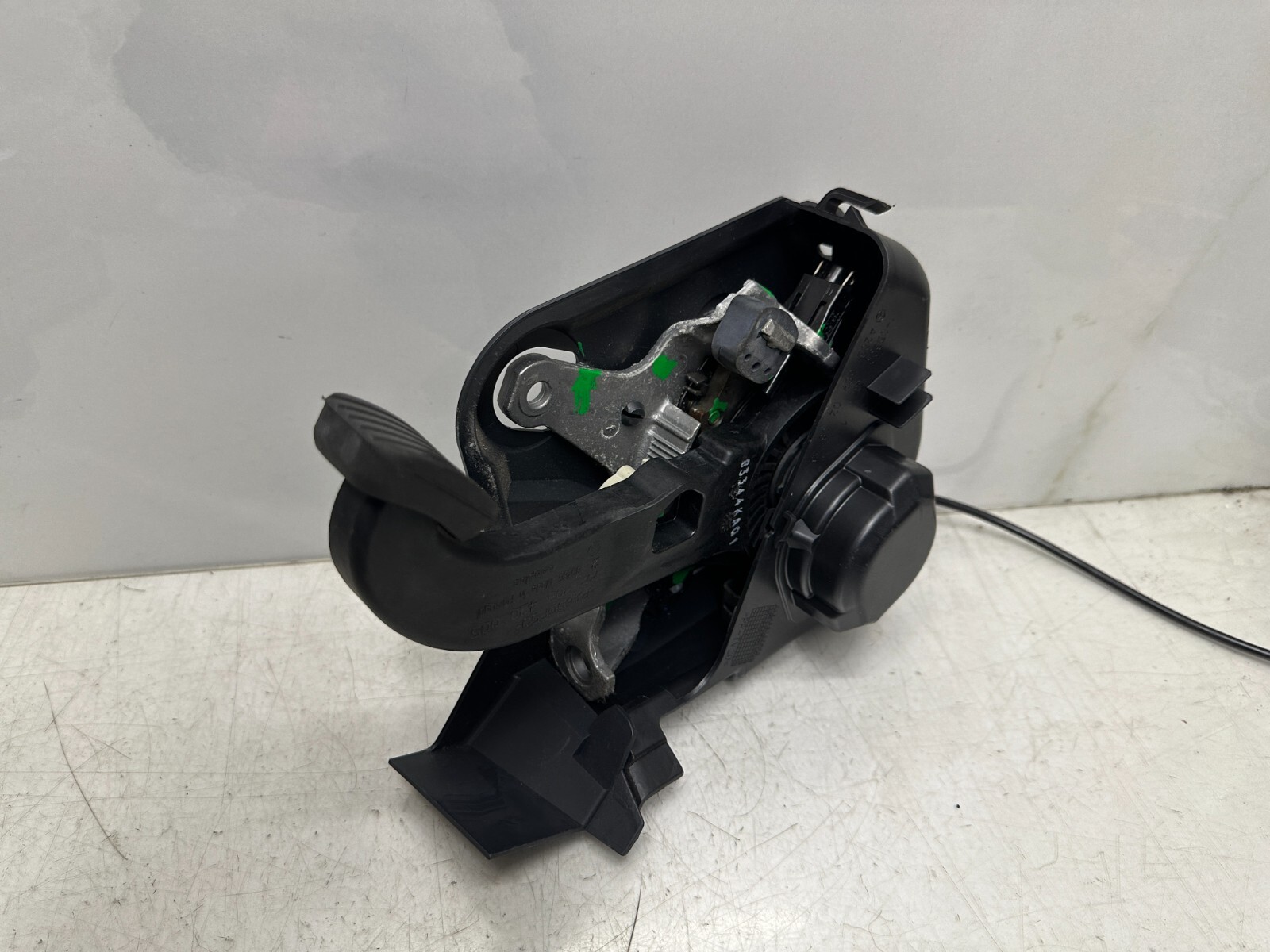 Mercedes W203 Handbremse Feststellbremse A2036890208 203420005 | eBay.de