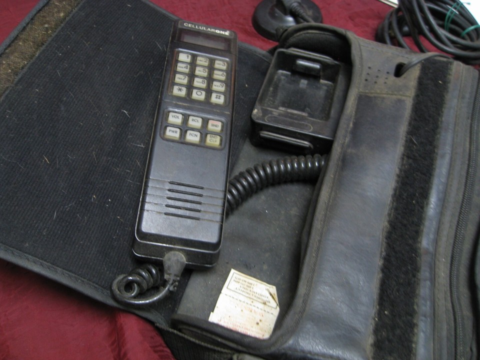 Motorola Cell Bag Phone Vintage 1990s Collectible BellSouth Mobility ...
