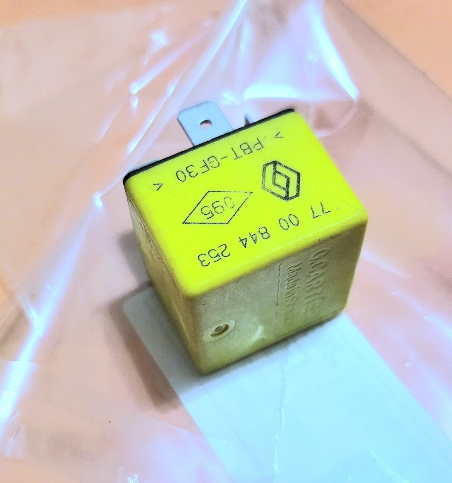 Renault Scenic Mk2 Yellow Relay 7700844253 for sale online | eBay