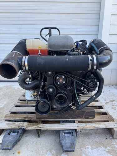 Mercruiser 8.1L 496 MAG BASE 375 HP Marine Gas Engine Serial Number ...