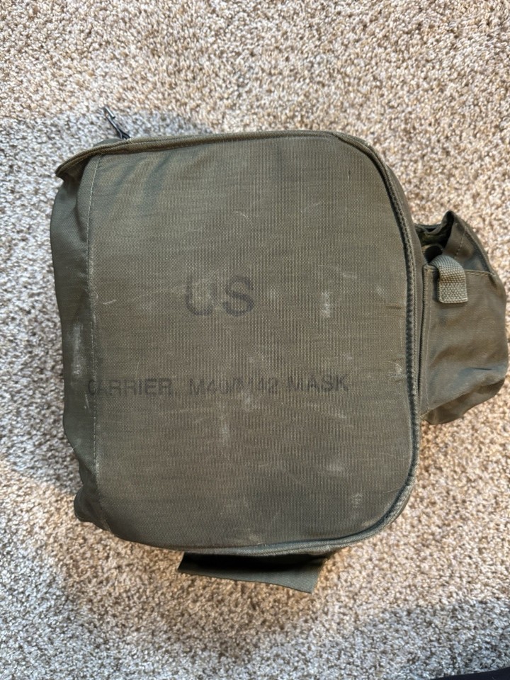 US Army M40/M42 Gas Mask Set | eBay