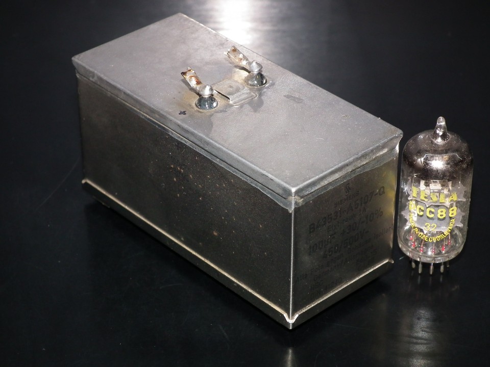 Siemens Klangfilm Electrolytic capacitor 100uF 500V Glass end seal | eBay