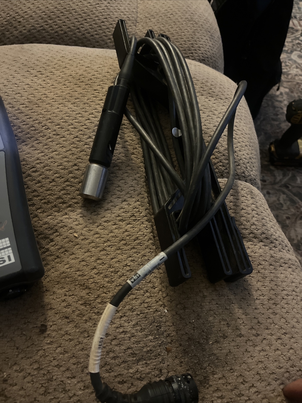 Hand Held YSI Pro30 Conductivity Meter With Probe! 4 Meter Cable (13.12 ...