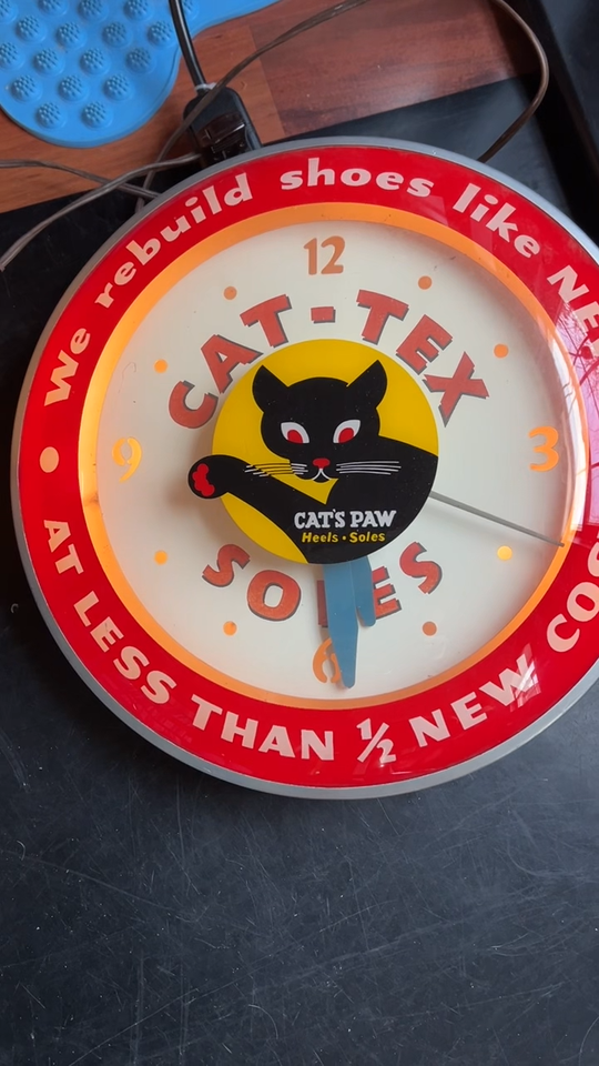 VINTAGE c.1940 SHOEMAKER “CAT’S PAW CAT-TEX” HEELS SOLES LIGHTED CLOCK ...