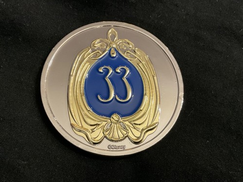 Walt Disney World Club 33 Mickey mouse Challenge Coin | eBay
