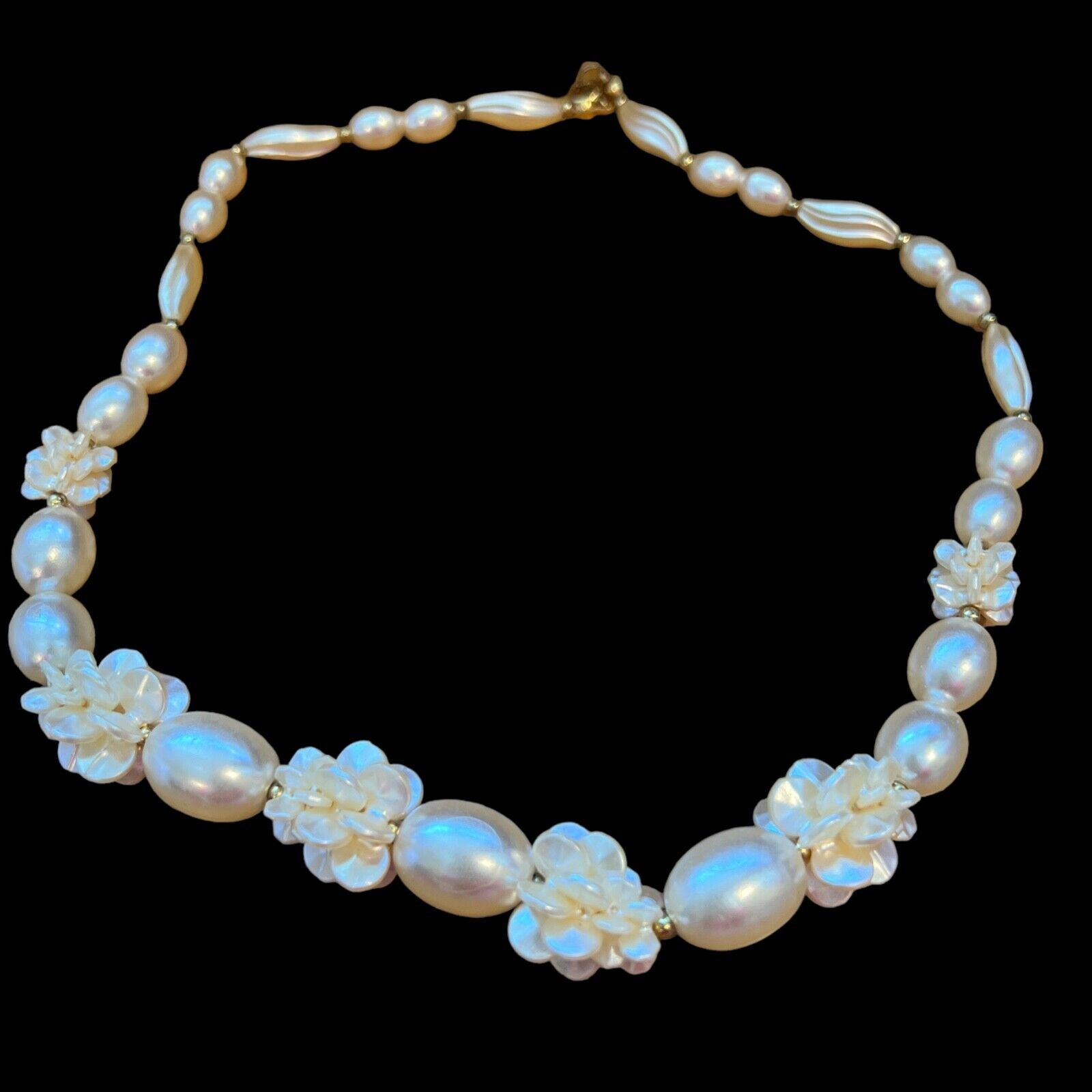Vintage 19 Inch Necklace Lucite Imitation Baroque Pea… - Gem
