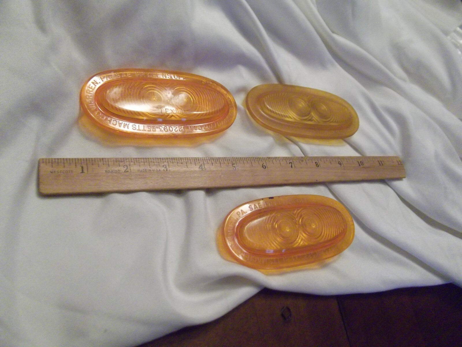 Lot of 3 SAE S-200 522093 BETTS MACHINE CO Amber light armored NOS ...