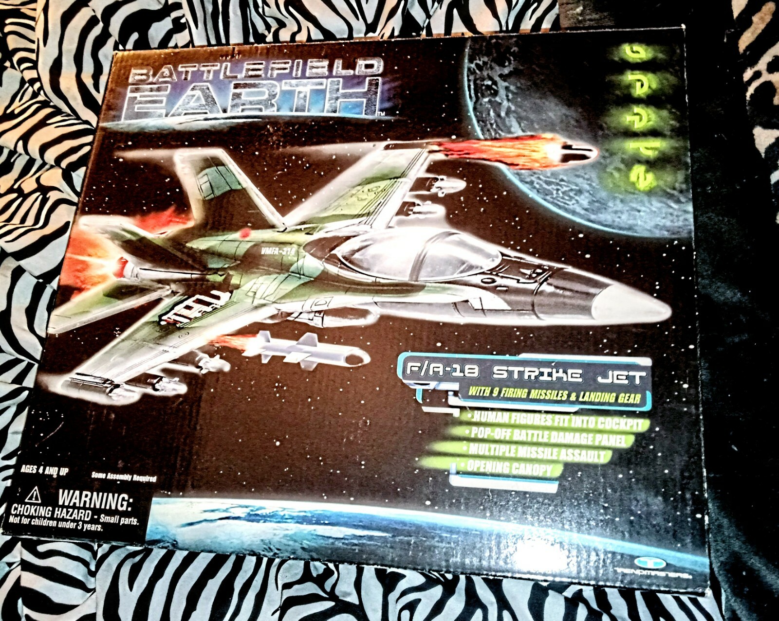 RARE Toy - 1999 Battlefield Earth FA-18 Strike Jet & JET Patch | eBay