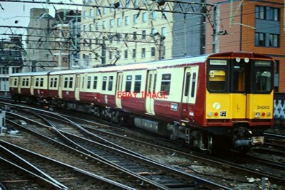 PHOTO CLASS 314 3-CAR EMU NO 314 202 ENTERING GLASGOW CENTRAL ON A ...