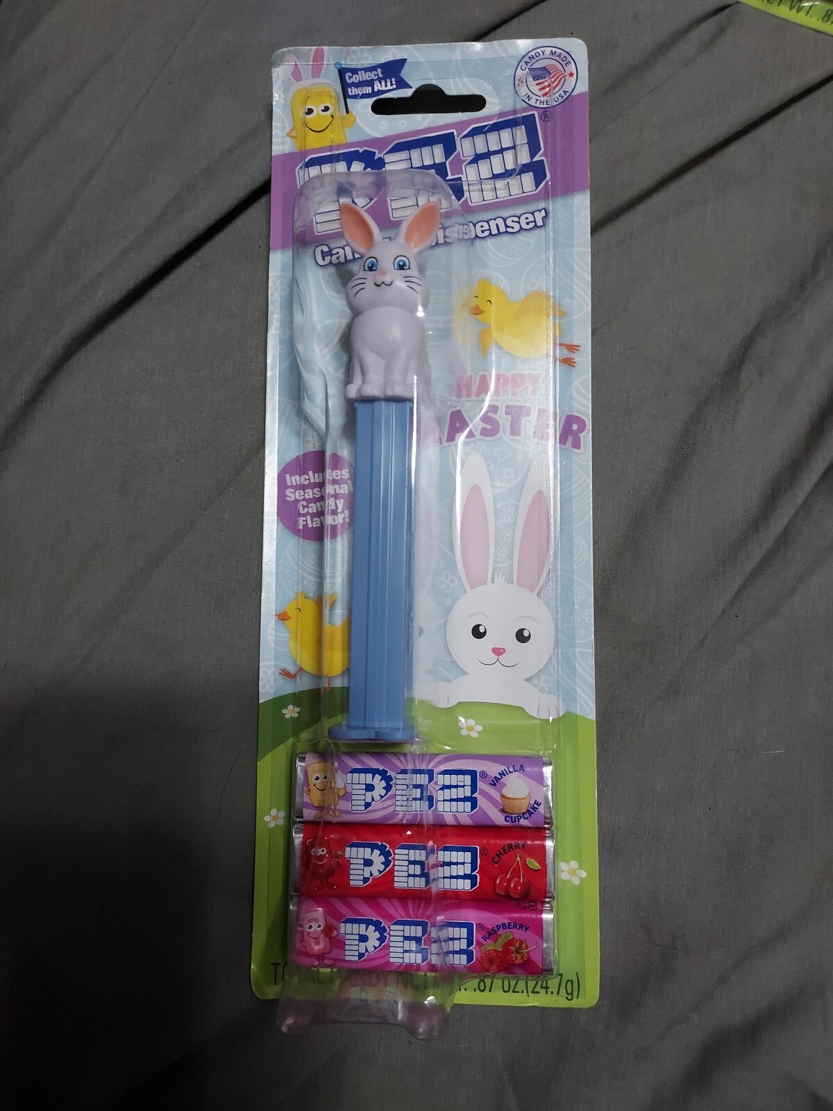 PEZ Candy Dispenser: FLUFFY BUNNY RABBIT SITTING - Happy Easter ...