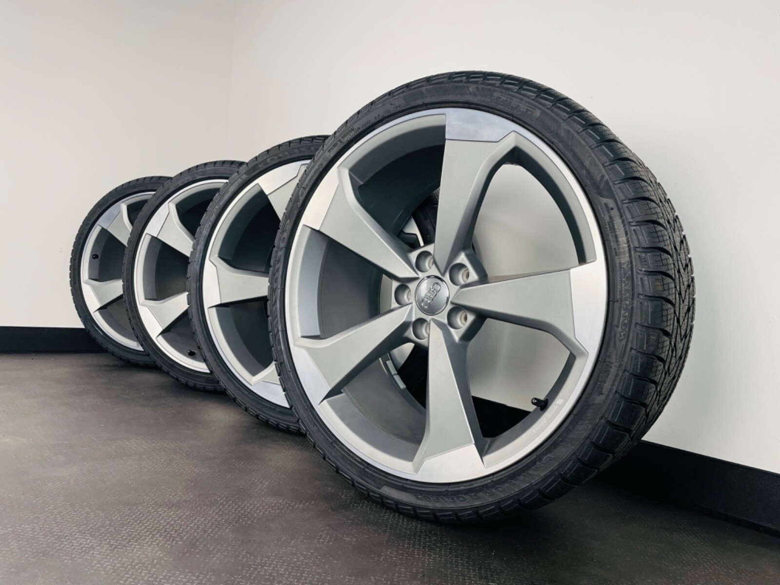 Neu Original 20 Zoll Audi A5 S5 F5 8w Rotor Winter Räder 8w0601025cf