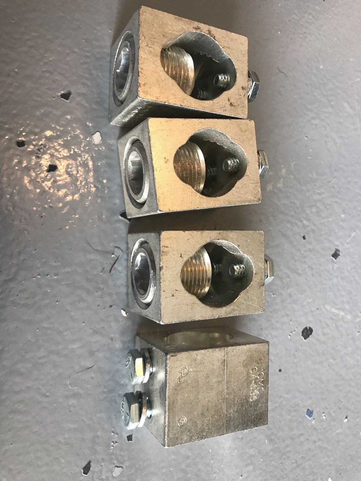 Lot of 4 Used CMC CA-636 Mechanical Lugs CU7AL 500MCM-4 2-250 - 60 day ...
