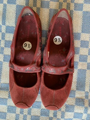 Merrell Womens Size 9.5 Slip On Shoe Air Cushion Plie Mahogany. | eBay