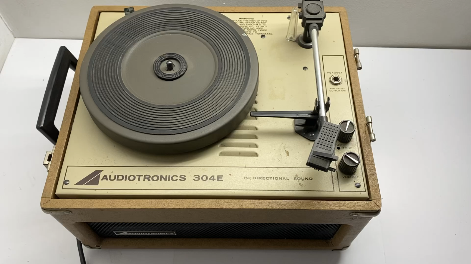 Vintage Audiotronics 304E Record Player Turntable Bi-Directional Sound ...