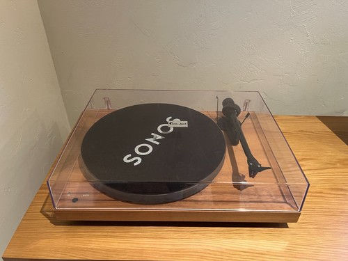 Pro-Ject Debut Carbon Turntable in Walnut (Sonos Edition) 844682009667 ...