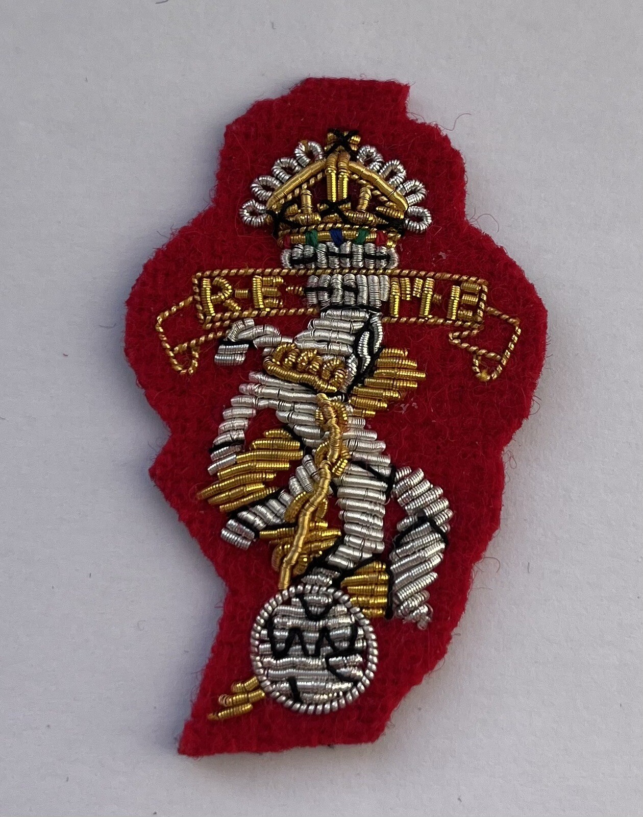 REME Officer,s Cap Badge, Beret/Hat/side cap Hand Embroidered With King ...