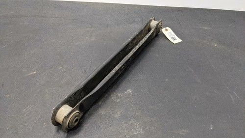 Rear Right Lower Control Arm 2016 Chevrolet Suburban 22868629 2000-2019 ...