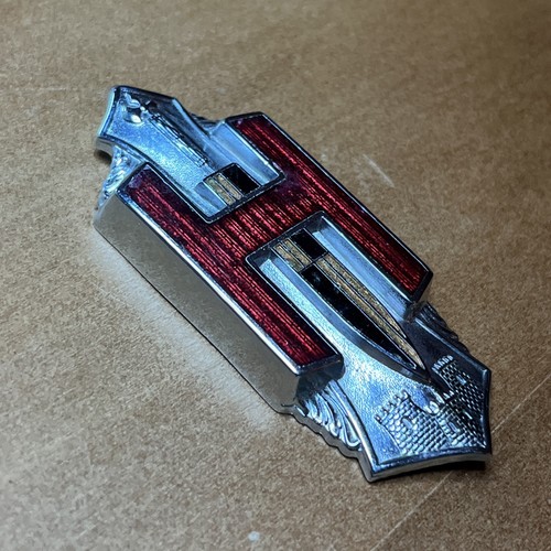 RARE VINTAGE 1920'S HUPMOBILE AUTOMOBILE RED H HOOD EMBLEM RADIATOR ...