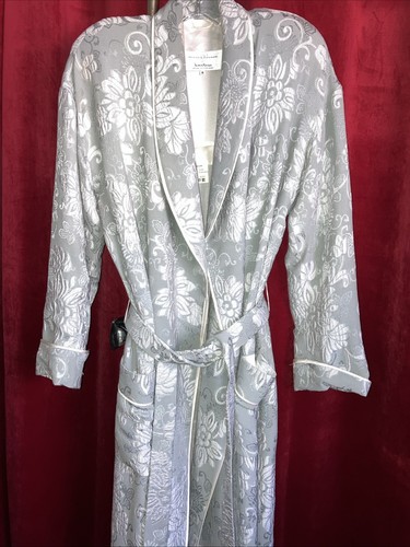 M Daniel Hanson Silk Brocade Robe Gray Floral Nieman Marcus | eBay
