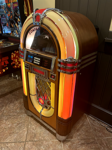 Seeburg Bubble Replica Jukebox - 1988!! Great Condition and Very Rare ...