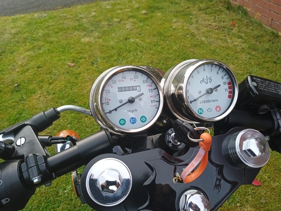 AJS cadwell clubman 125cc retro 125 motorcycle learner modern classic ...