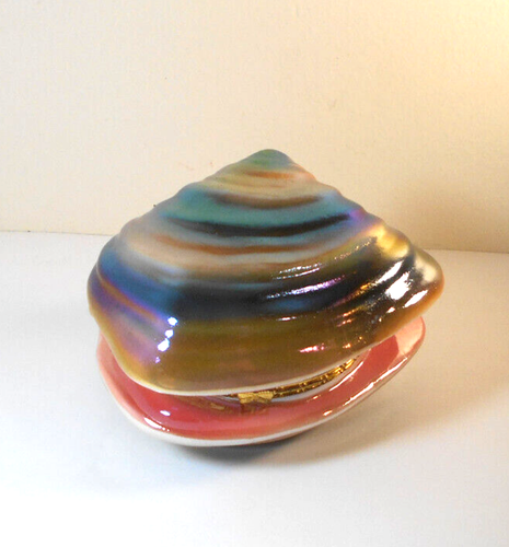 Iridescent finish CLAM SHELL trinket BOX-ceramic-hinged-vintage-Purple ...