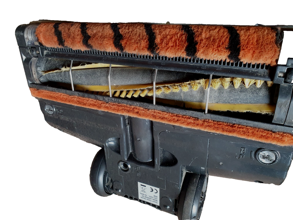 Shark Lift-Away Upright Vacuum AZ950UK 40 Anti Hair Wrap Hoover ...