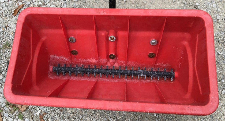 Cyclone True Temper Drop Spreader seeder lawn grass fertilizer LOCAL ...