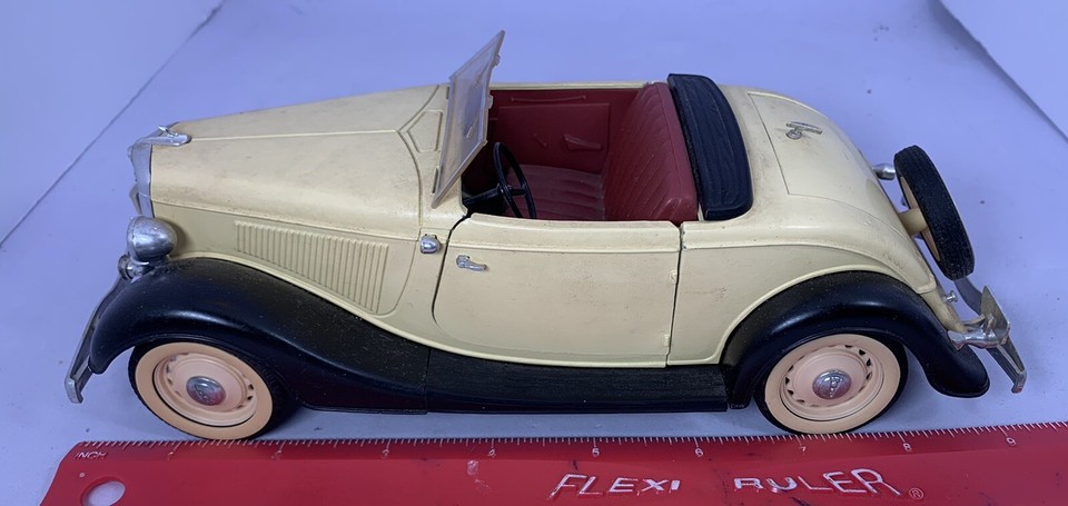 Vintage Solido French die cast V8 Ford Echelle 1:19 eme | eBay