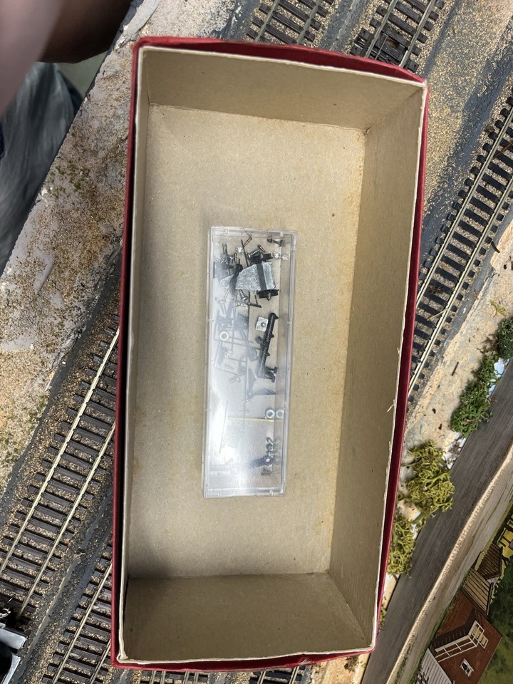 2 HO scale locomotive Kits 2-8-0 Consolidation kit. 460 Undecorated ...